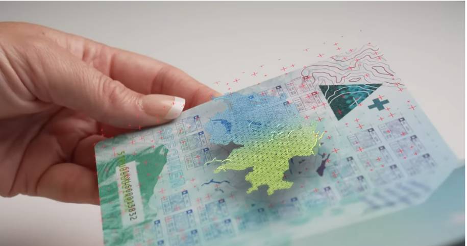 So sieht der neue Schweizer Pass aus - pctipp.ch