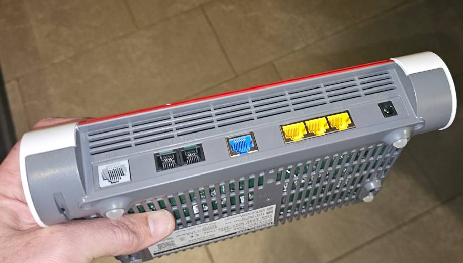 DSL-Router AVM Fritz!Box 7690 im PCtipp-Test - pctipp.ch